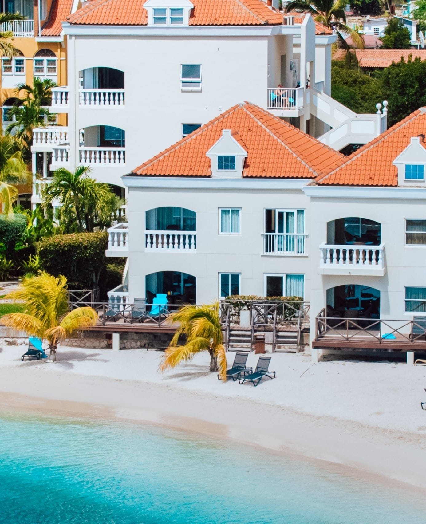 Rooms & Apartments - Avila Beach Hotel Curacao